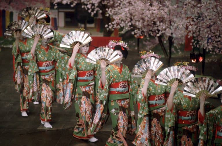 Color Asia | Ernst Haas